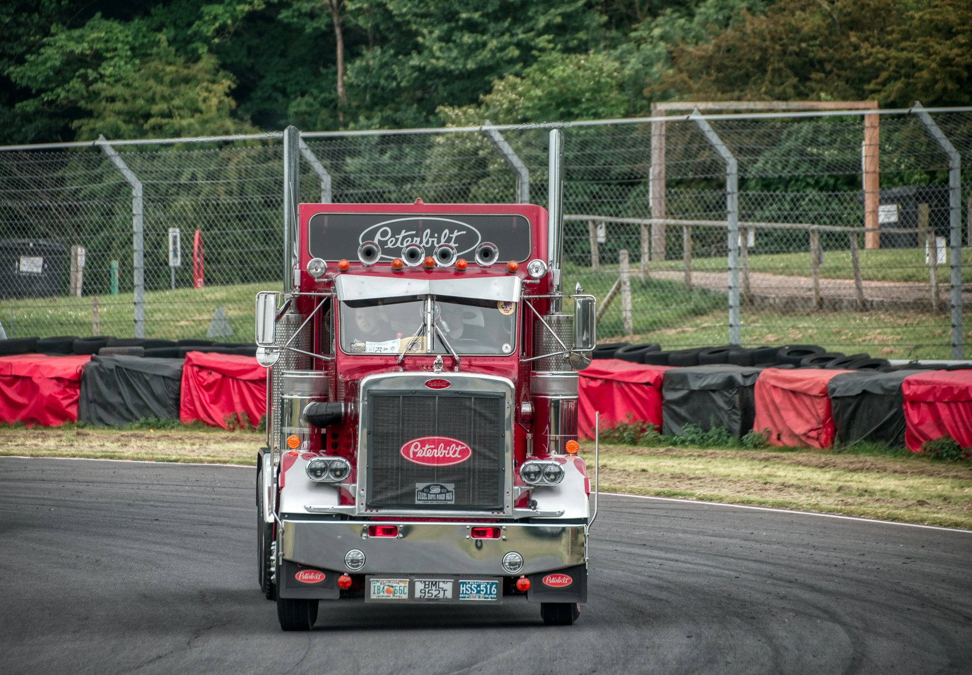 Peterbilt Truck Service & Repair in Houston, TX | Texas Diesel & Towing